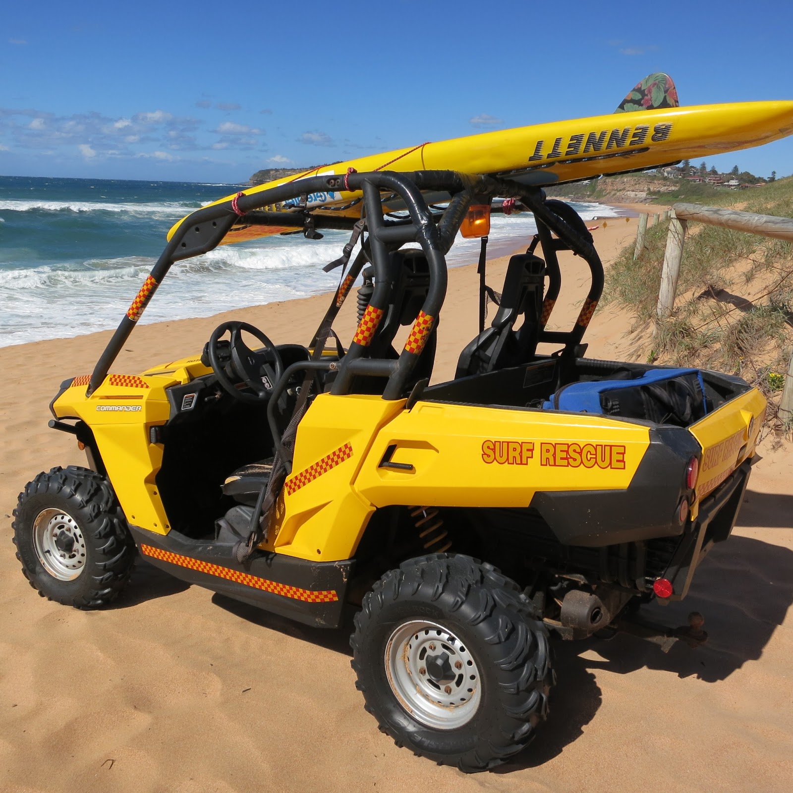 Sydney - Australia: Surf rescue dune buggy