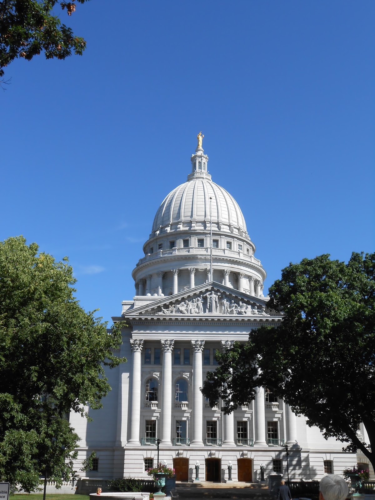 Ramblings of Roamers: Wisconsin: The State Capital, The National ...