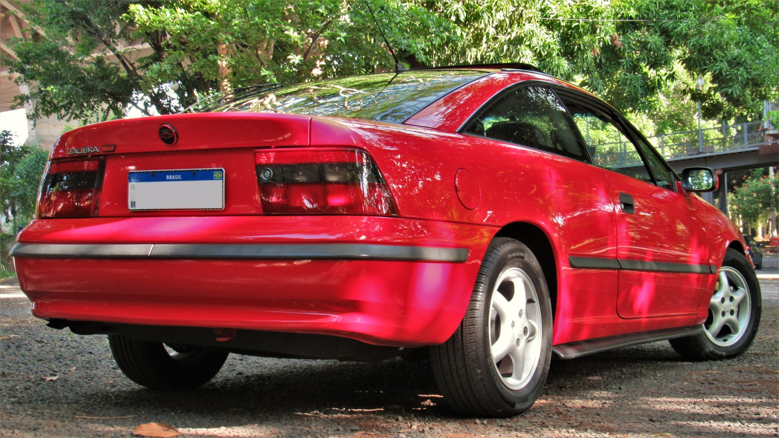 Chevrolet Calibra: o cupê com DNA Opel esculpido pelo vento