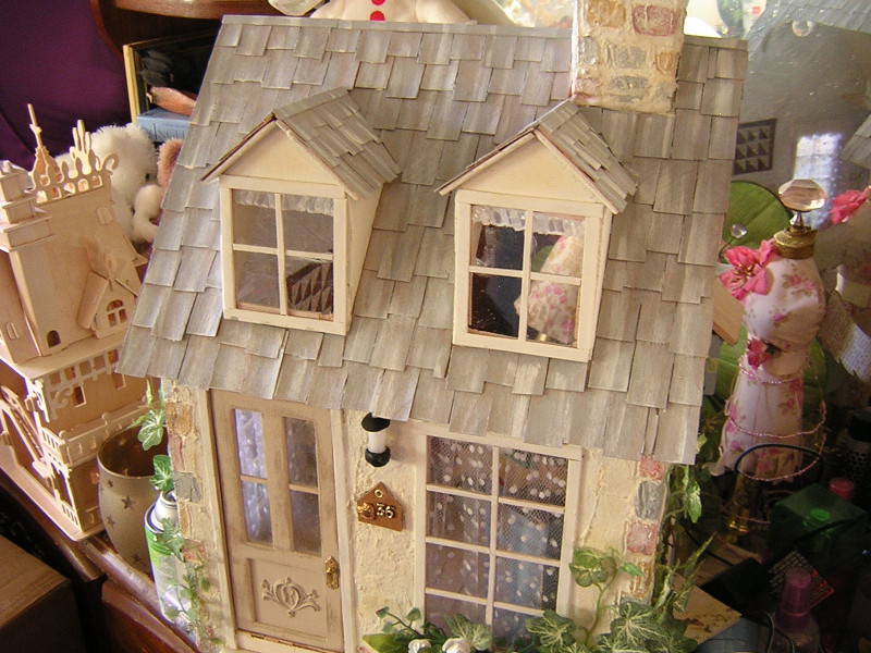Pretty Little Houses: Houses