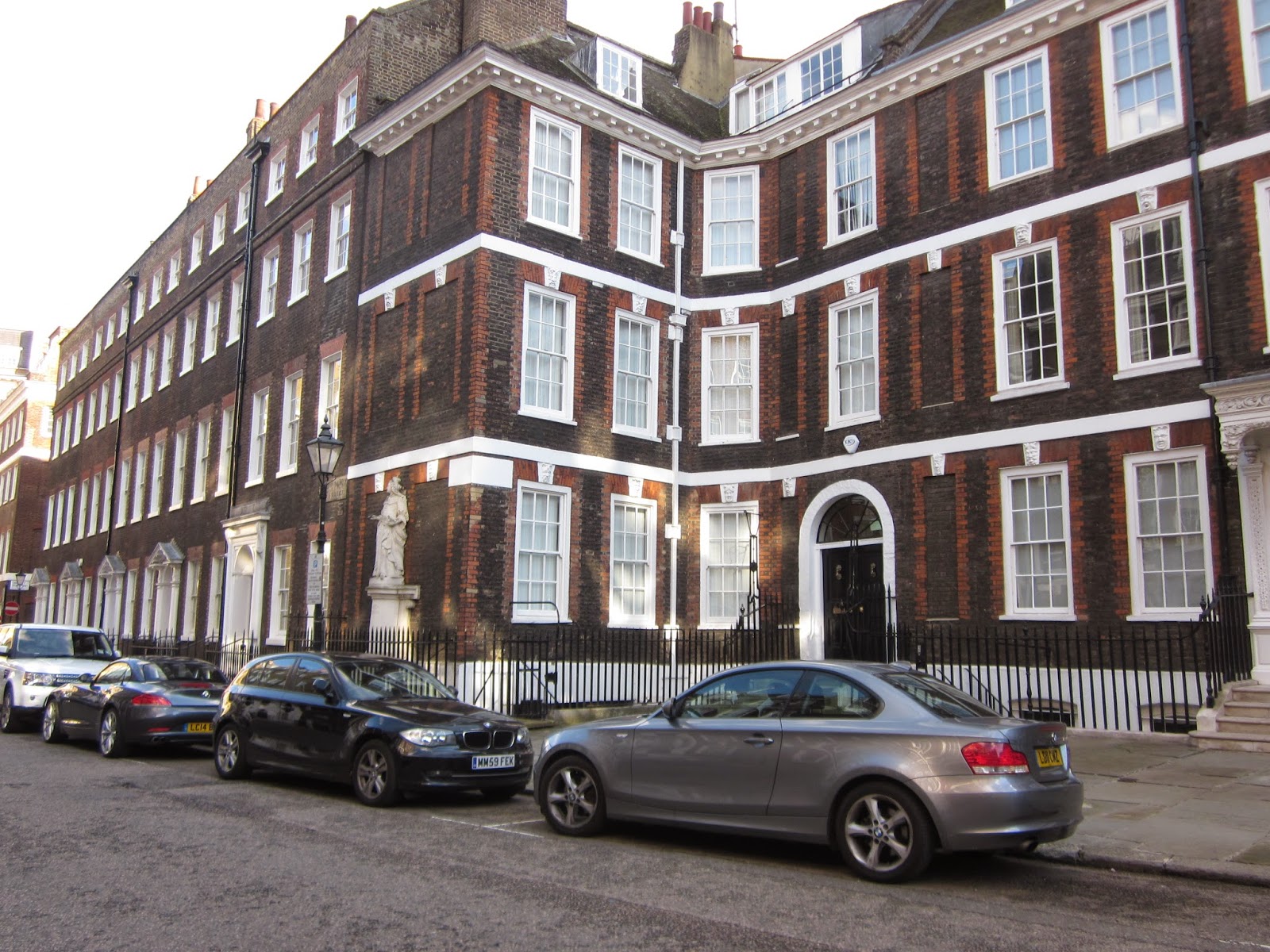 James Bond Locations: The Persuarders! - Lord Sinclair's London residence