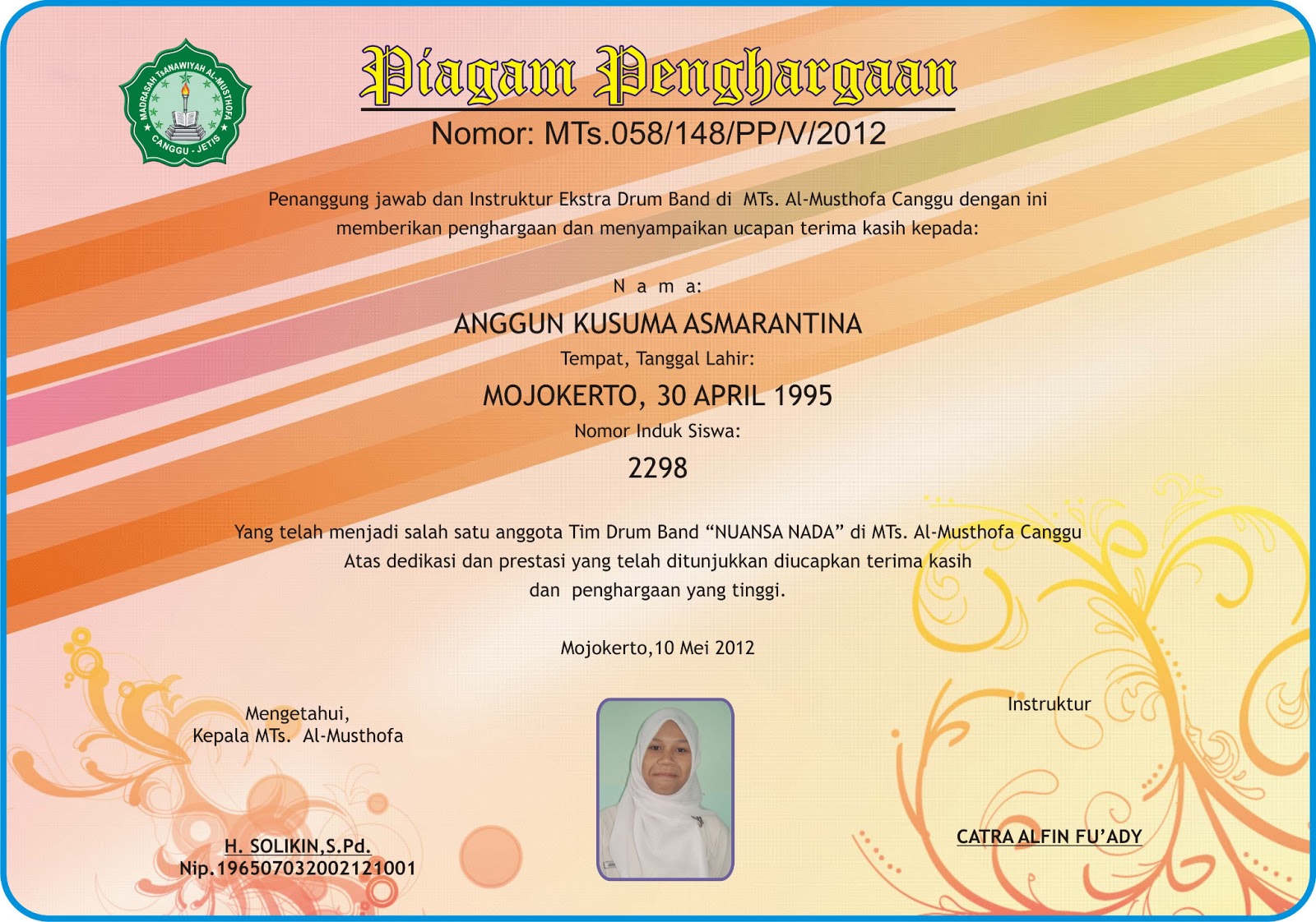 Contoh Piagam Penghargaan Siswa Berprestasi Terbaru Images Contoh Piagam Penghargaan Siswa Berprestasi Terbaru Images