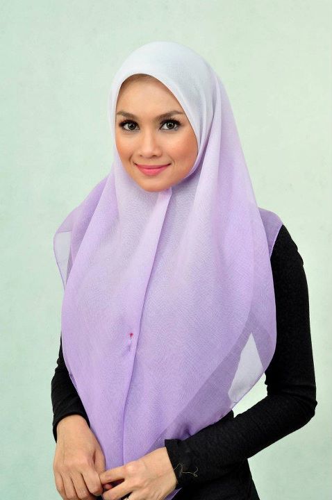 Datin Norjuma Habib dan koleksi tudung Aidijuma ~ Life in The Fab Lame!