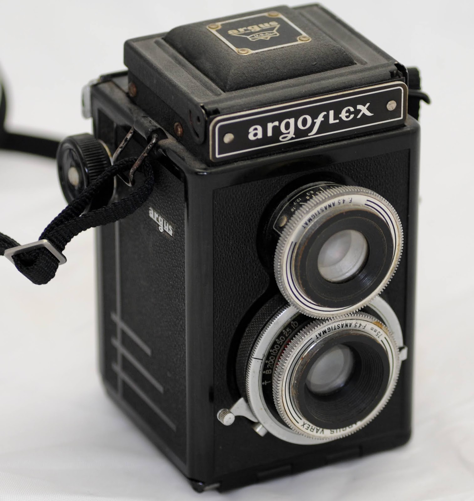 Random Camera Blog: Twin lens reflex cameras