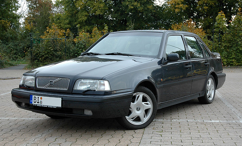 Auto News: The Volvo 460 Review