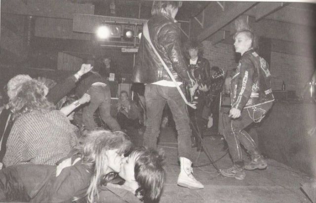 40 Amazing Candid Photographs That Capture Finnish Punk Scenes From the ...