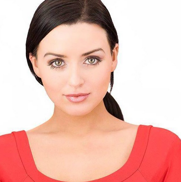 Screencaps From The ‘Abigail Ratchford Car Wash’ Video - Screencaps ...