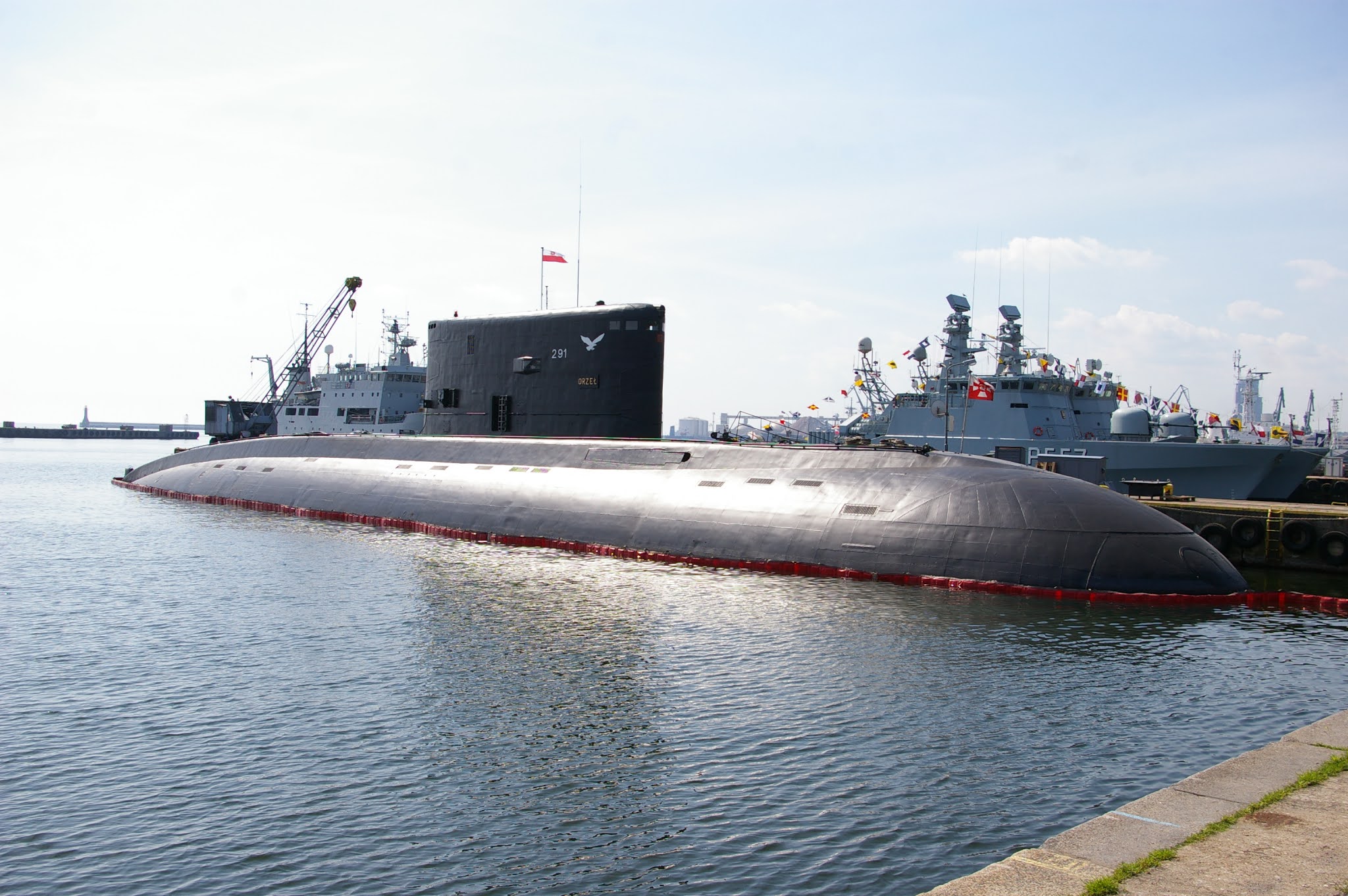 Kilo-class Submarine/SSK Kilo Class (Type 877EKM)/Project 877 Paltus ...