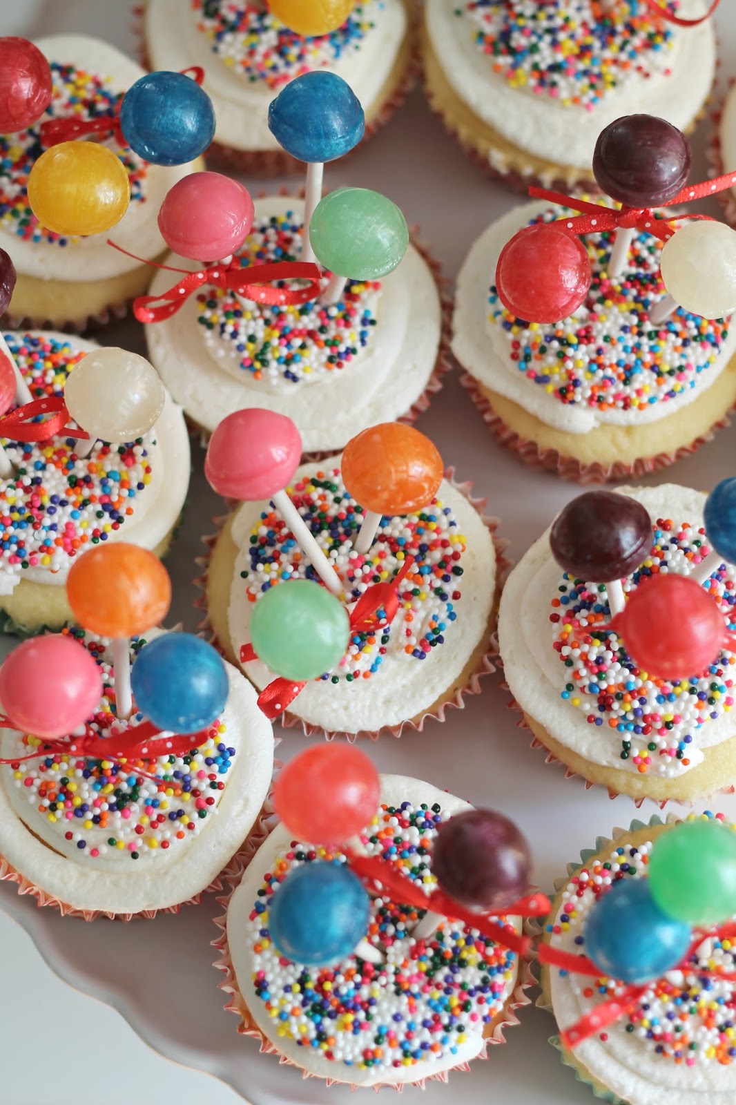 Two Minute Birthday Cupcakes