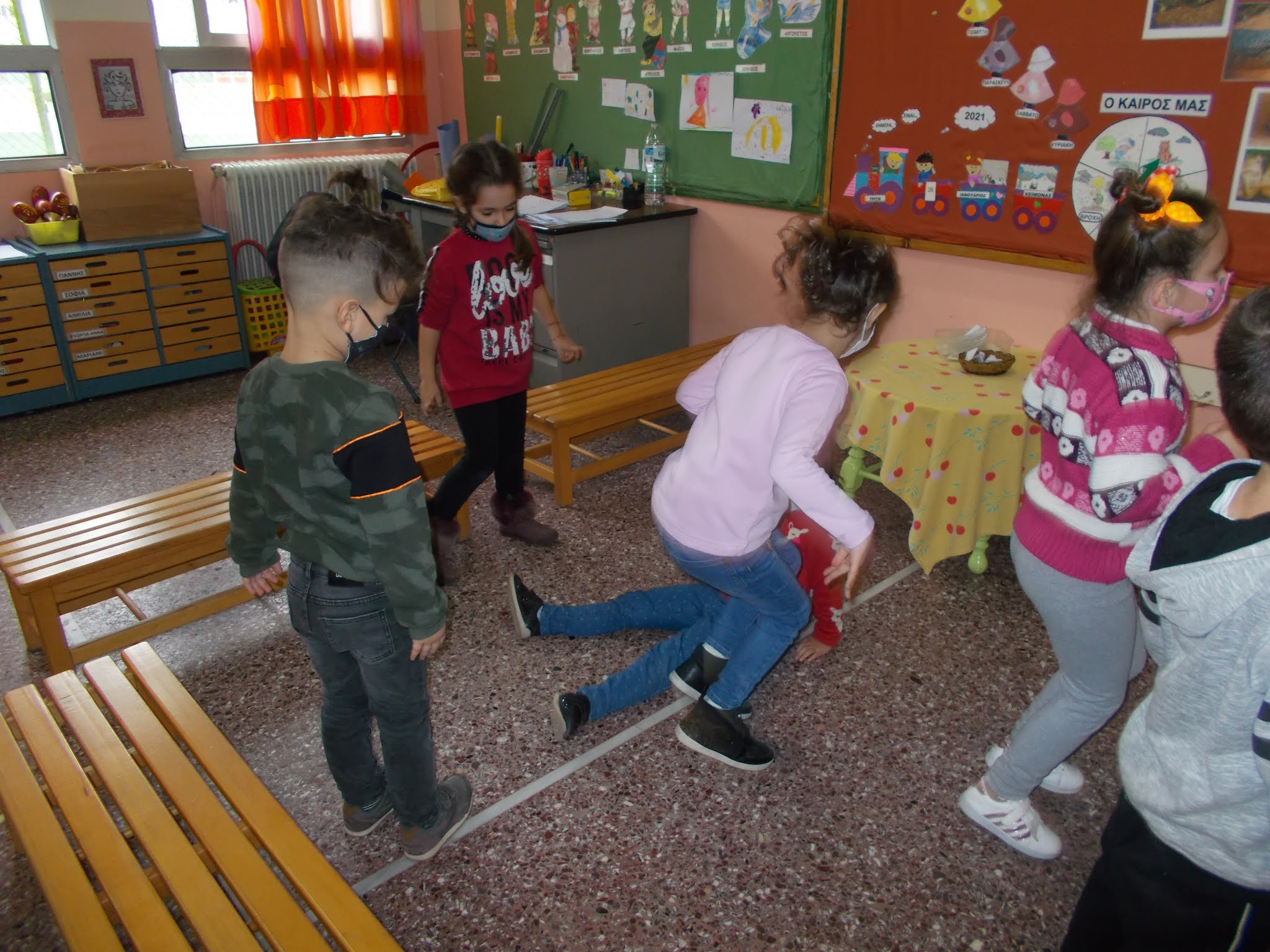 Η Νατα...Λίνα στο Νηπιαγωγείο: ΧΕΙΜΩΝΙΑΤΙΚΟΙ ΑΥΤΟΣΧΕΔΙΑΣΜΟΙ
