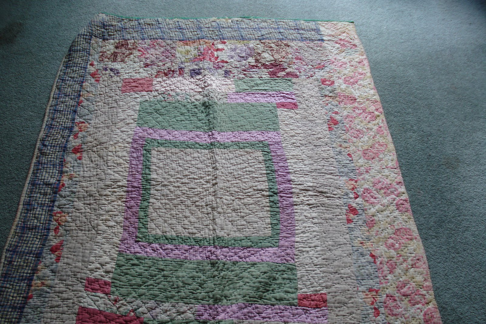 Welsh Quilts: Small Welsh patchwork quilt