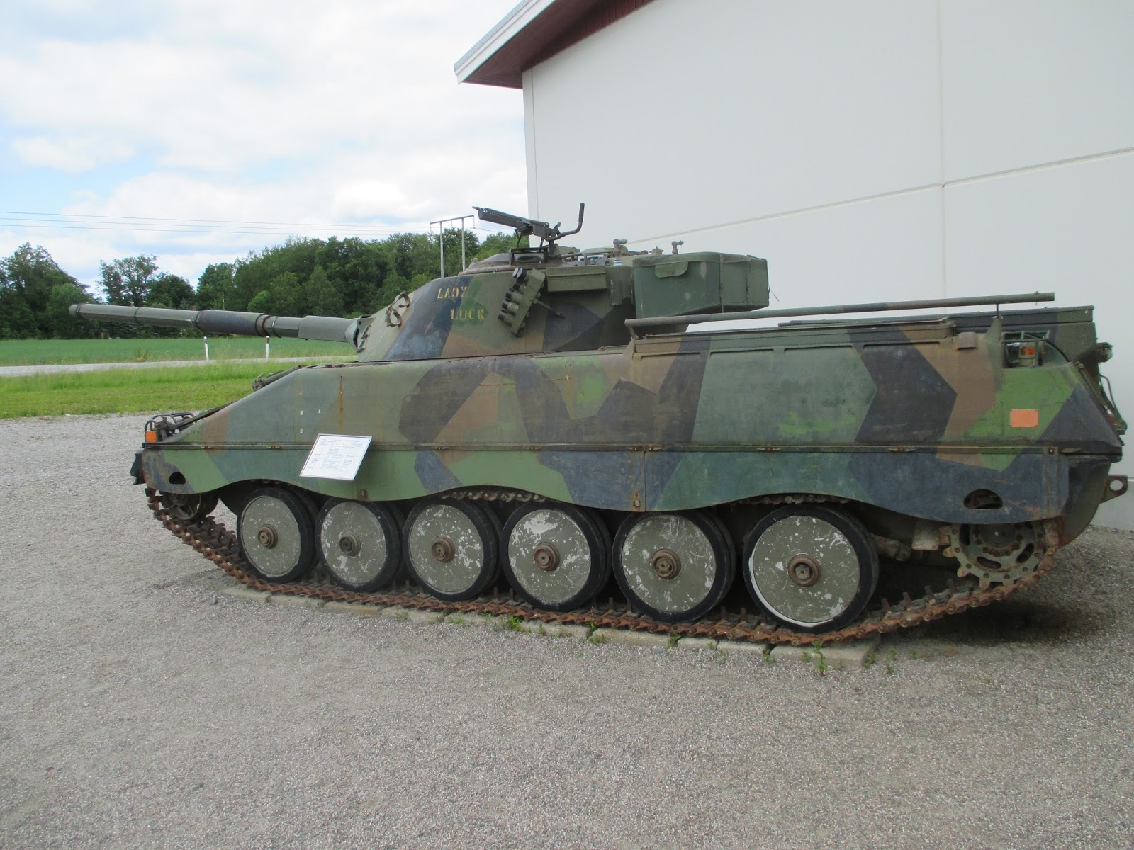The Miniatures Man: A trip to Arsenalen – The Swedish Tank Museum ...