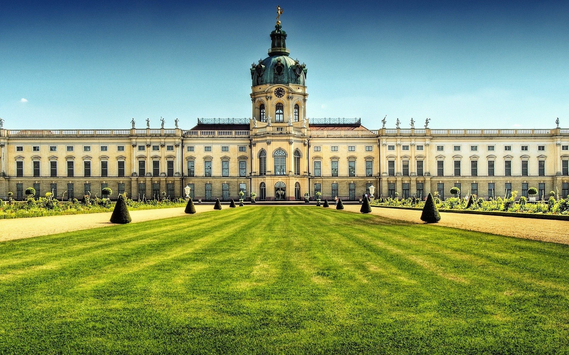 Charlottenburg Palace | Full HD Desktop Wallpapers 1080p