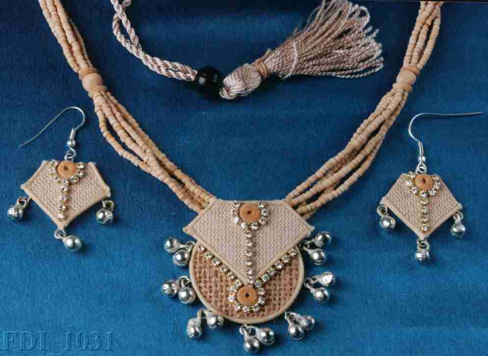 NIFT - TEA JUTE PROJECTS: JUTE JEWELRY