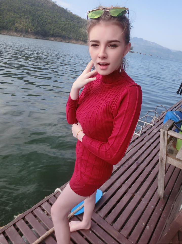 Lovely Beauty Girls: Jessie Vard