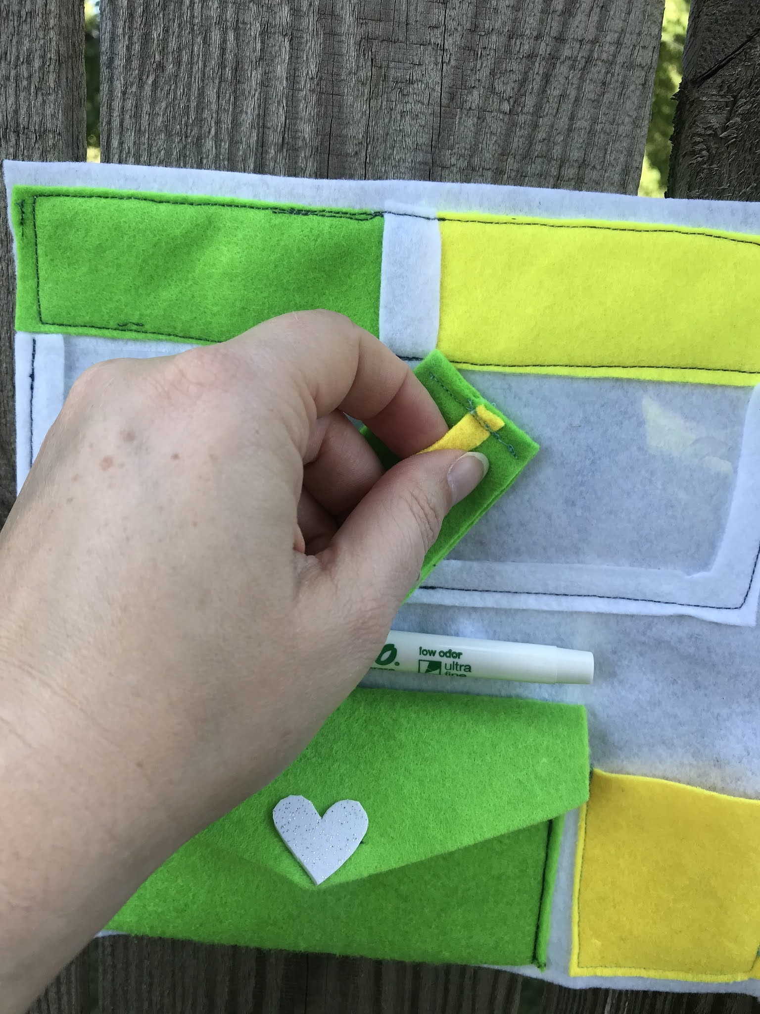 Lyndi's Projects: Quiet Book - Tic Tac Toe Page