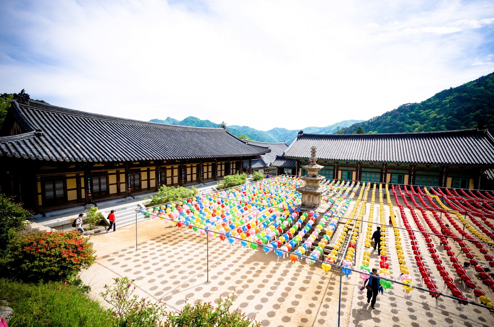 Haeinsa Temple by Day | 10 Pictures in Pohang