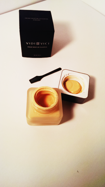 化妝如燕窩 ~ Makeup and See More: Review: Vidi Vici Moisture Cream Foundation