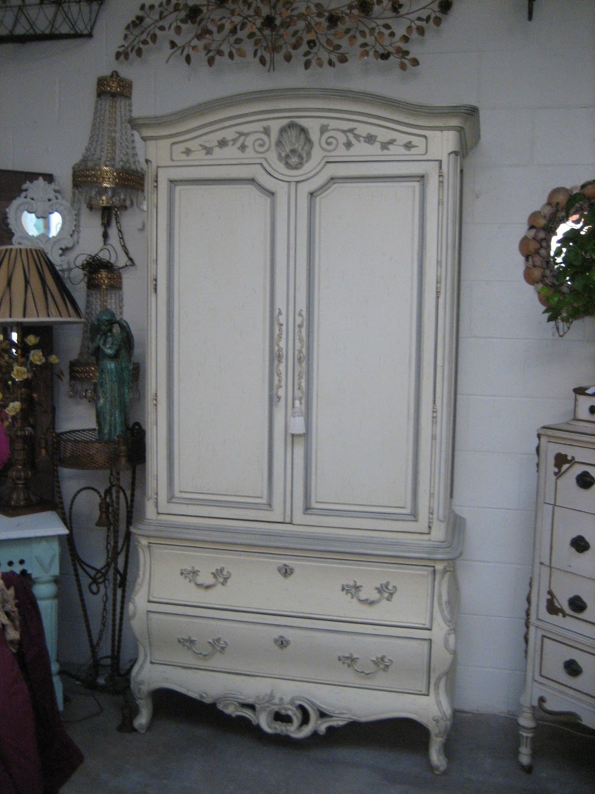 Vignettes Antiques: Hello Sunshine!