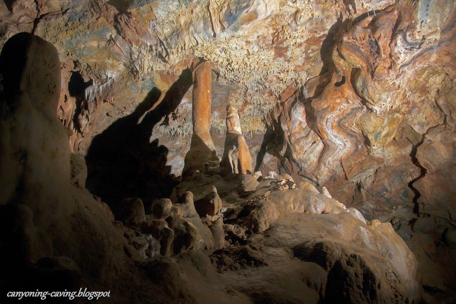 Canyoning - Caving: Σπήλαιο Νυχτερίδων, Πετράλωνα Χαλκιδικής