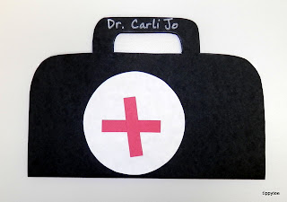 Tippytoe Crafts: Doctor's Kit