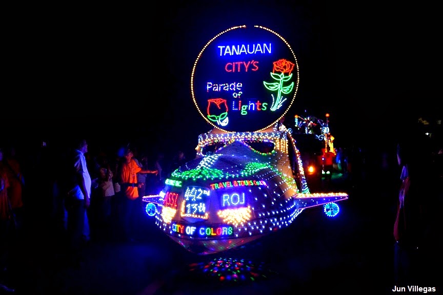 Smart Backpacker: Parade of Lights in Tanauan City, Batangas
