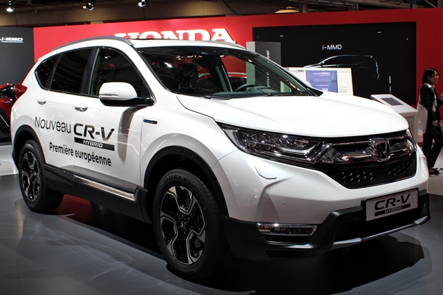 Spesifikasi, Review, dan Harga Mobil Honda CRV yang Harus Diketahui ...