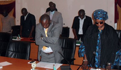 BLUNT PRINTS WELCOMES YOU: PLATEAU ASSEMBLY CALLS FOR TROOP WITHDRAWAL