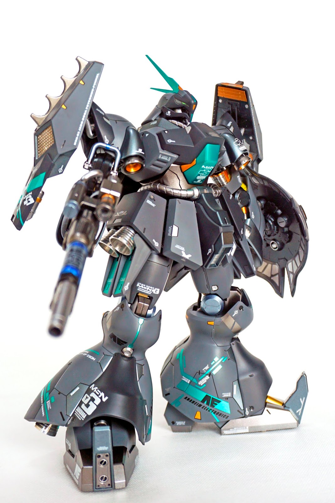 Custom Build: RE 1/100 Jadg Doga "The Owl"