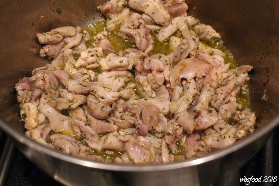 WesFood - Herr Westerhausen kocht ...: Schnelles Juvetsi mit Huhn ...