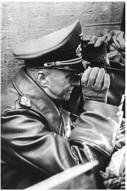 Ritterkreuzträger: Walther von Brauchitsch Looking through Binoculars