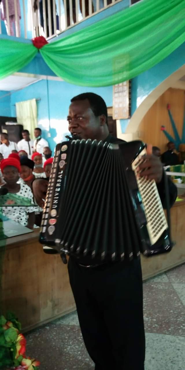 Pastor Ajayi formally inducted as DCC Superintendent of CAC Suleja DCC ...