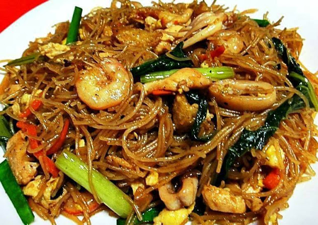 SARAPAN DENGAN MEE HOON GORENG HAILAM