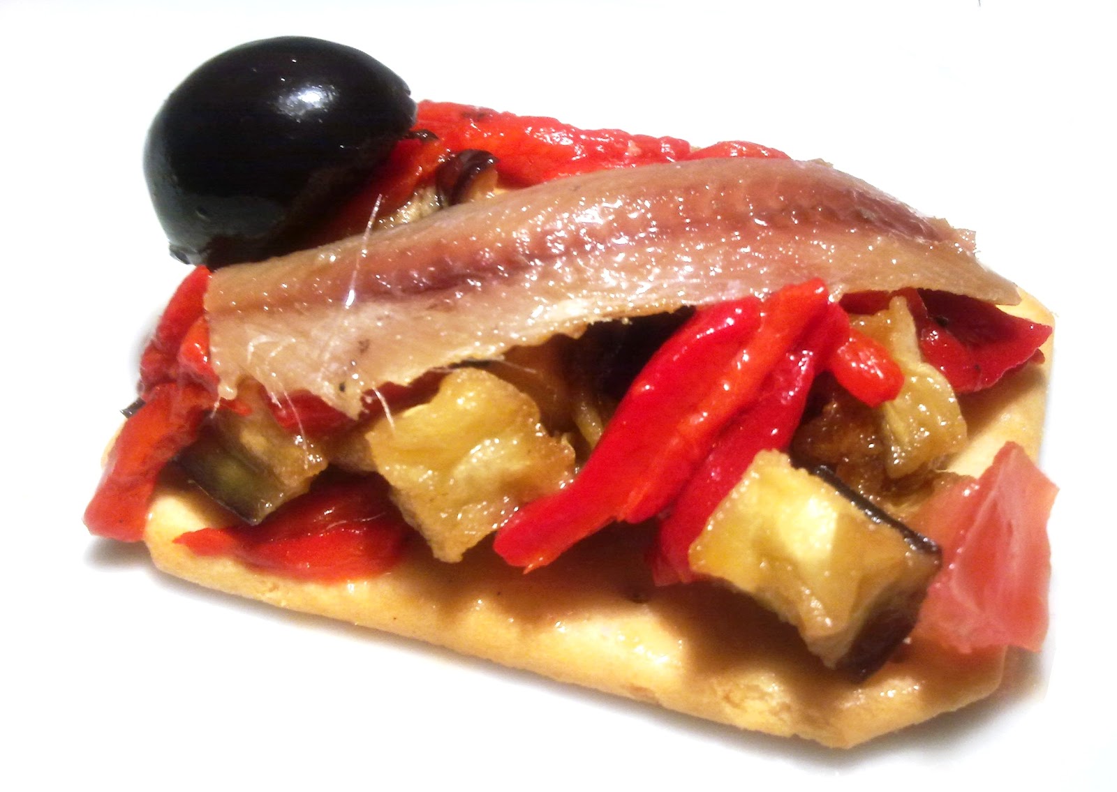 NUESTRAS RECETAS FAMILIARES: NUESTROS CANAPÉS FAVORITOS: DE ESCALIVADA ...