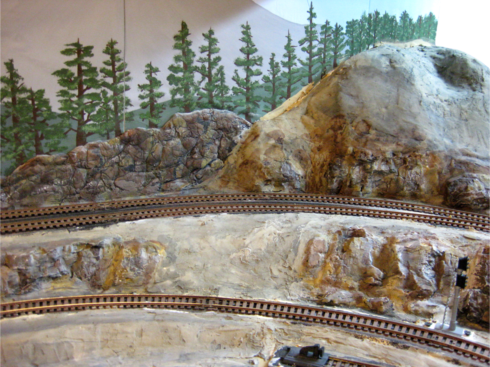 Painting the Terrain - TY'S MODEL RAILROAD
