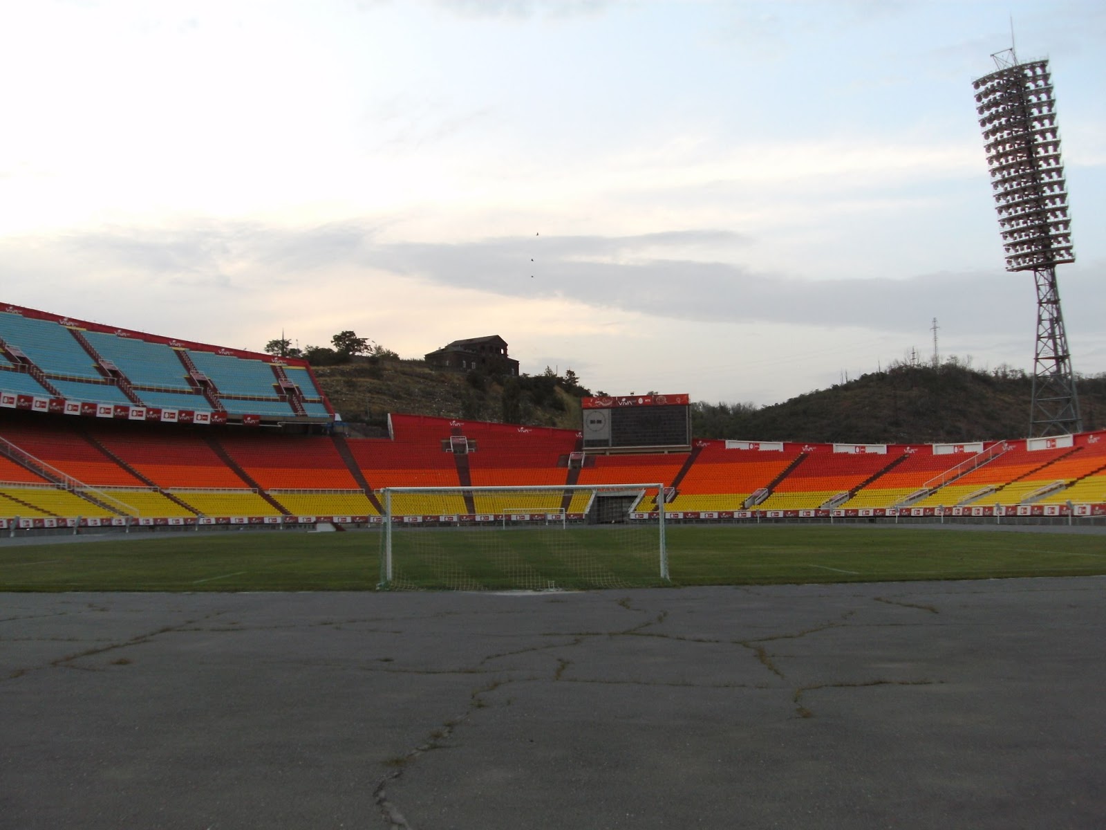 Extreme Football Tourism: ARMENIA: Hrazdan