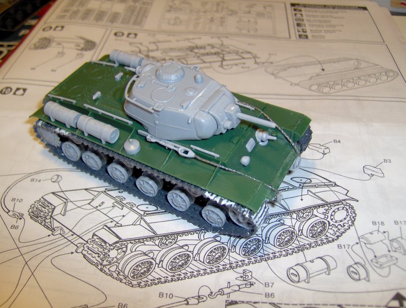 Gulumik Military Models: KV-8S 1/72