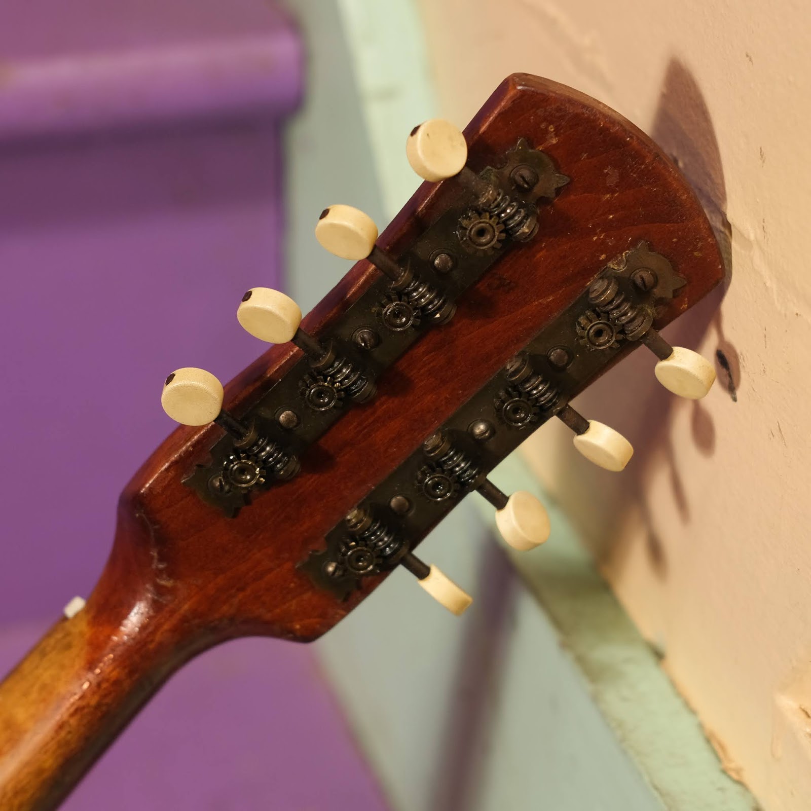 1930s German-made Windmill-Scene Flatback Mandolin