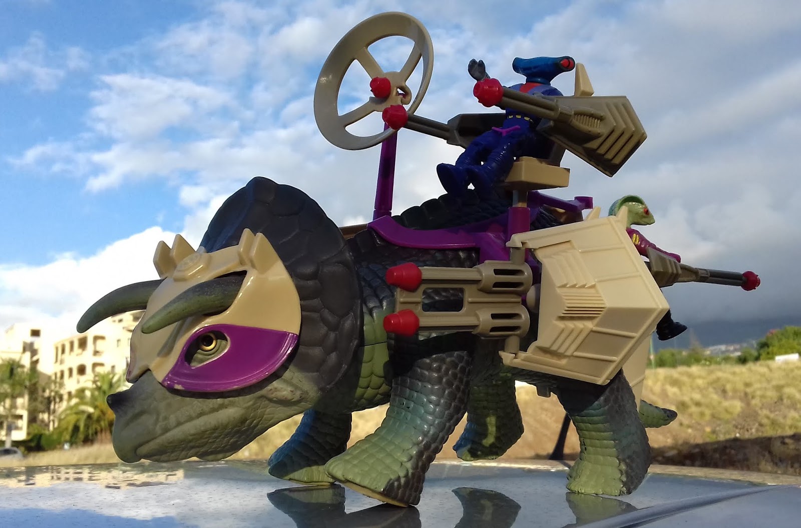 Retro Guido - Tu espacio retro -: Triceratops (Dino Riders)