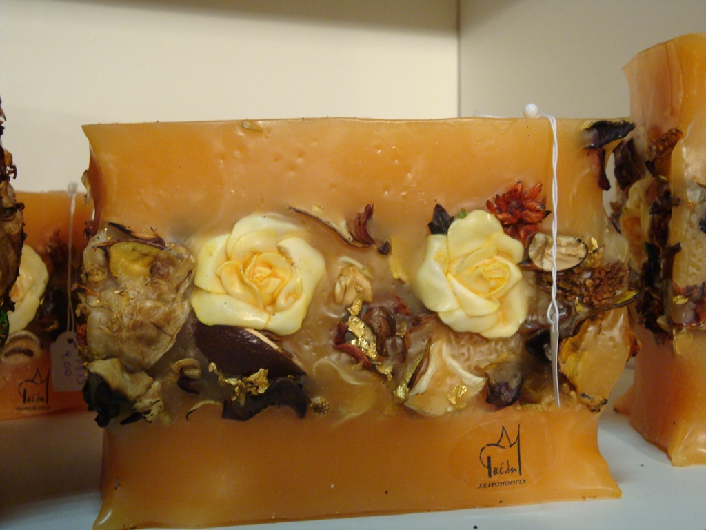 ΚΕΡΙΑ ΧΕΙΡΟΠΟΙΗΤΑ .......... CANDLES HAND MADE: Κεριά με διάφορα υλικά