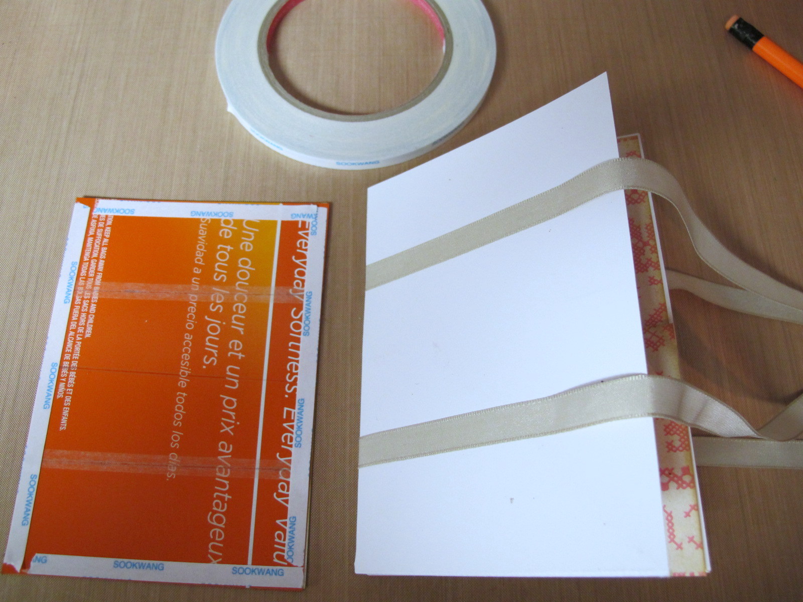 DAR'S CRAFTY CREATIONS: A Pretty Little POCKET Book Tutorial!