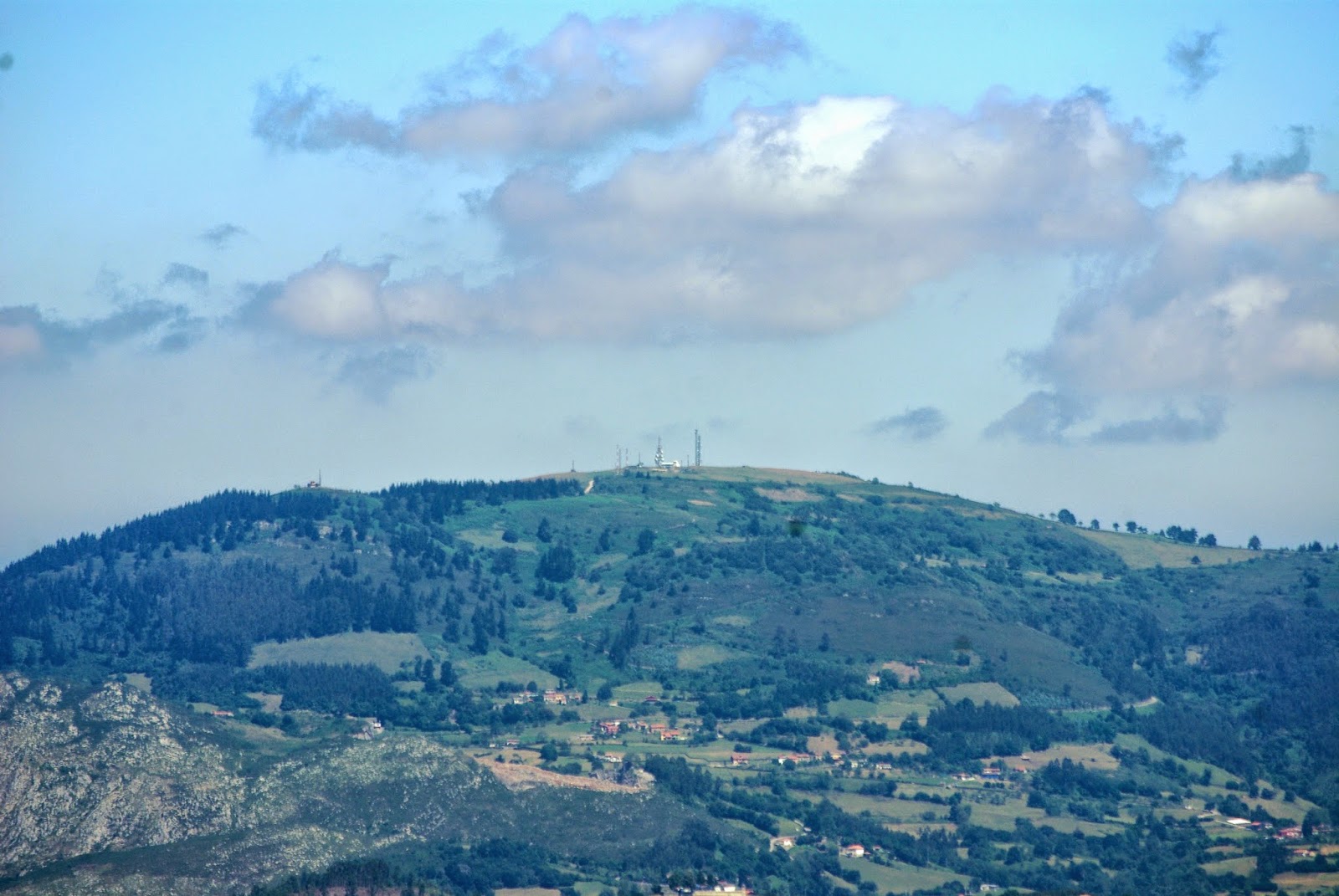ASTURIAS para disfrutar: Pico Fario y Peña de Los Cuatro Jueces