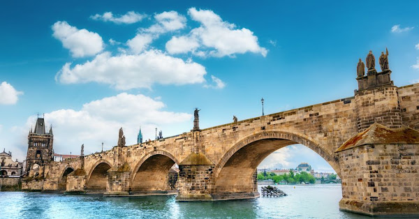 How Medieval Bridges Were Built—An Animation | Amusing Planet