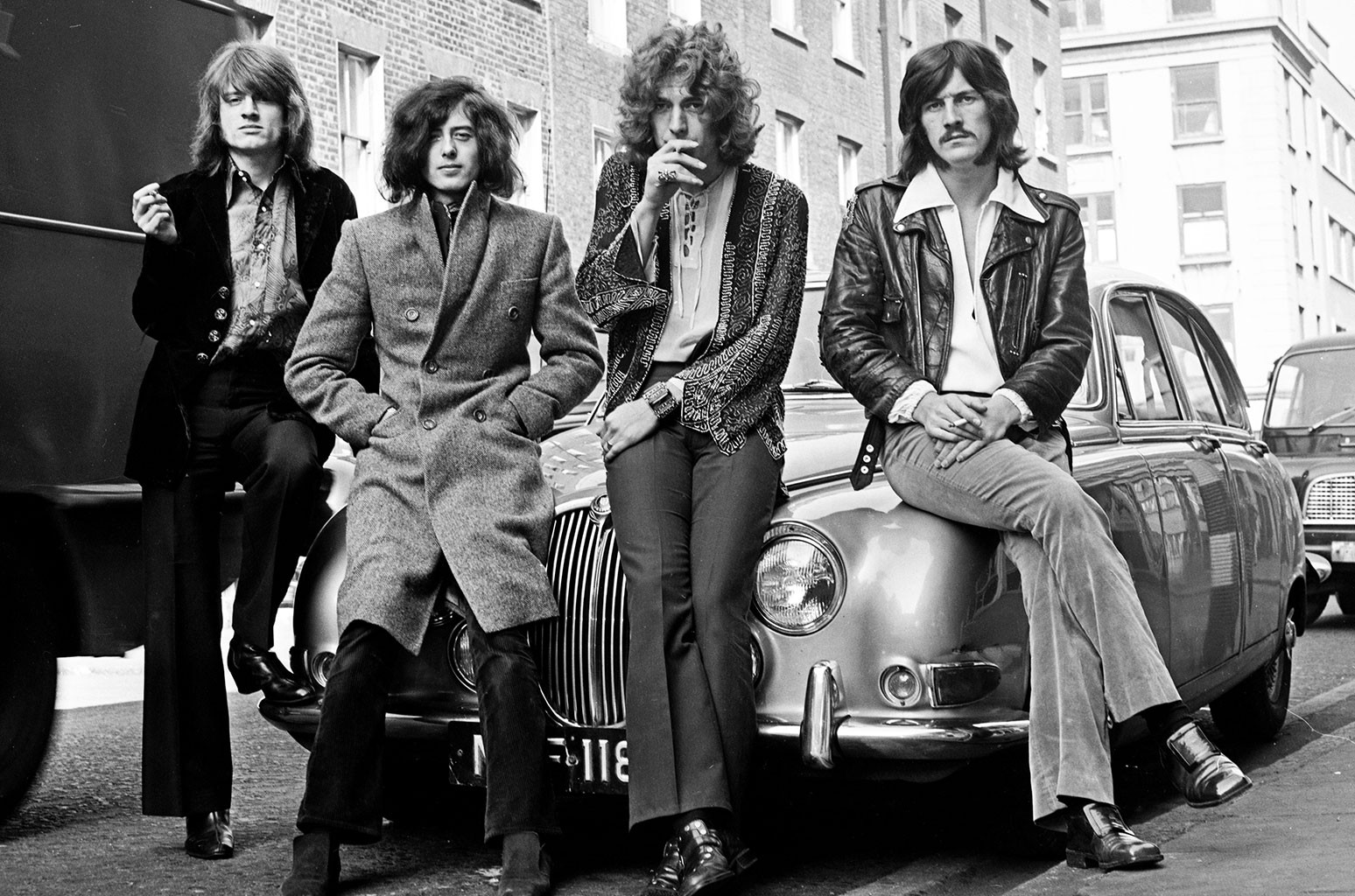 Top 5 Richest Bands Of All Time top-5-richest-bands-of-all-time