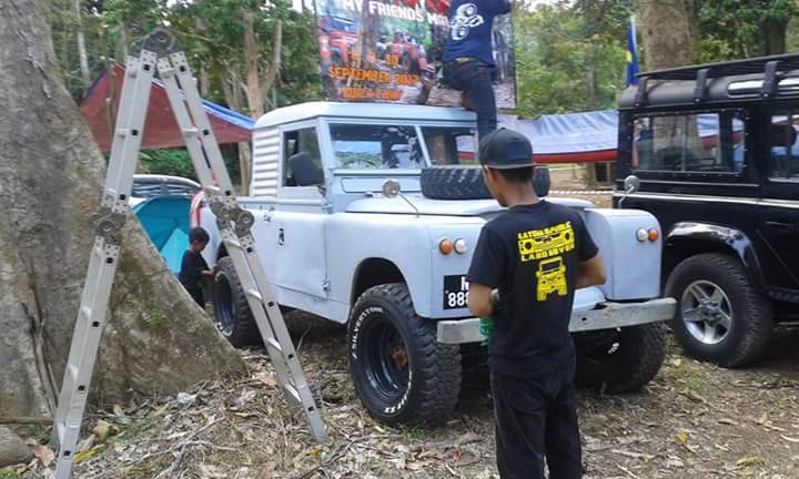 Classic Landy Rover From Malaysia - LAPAK MOBIL DAN MOTOR BEKAS