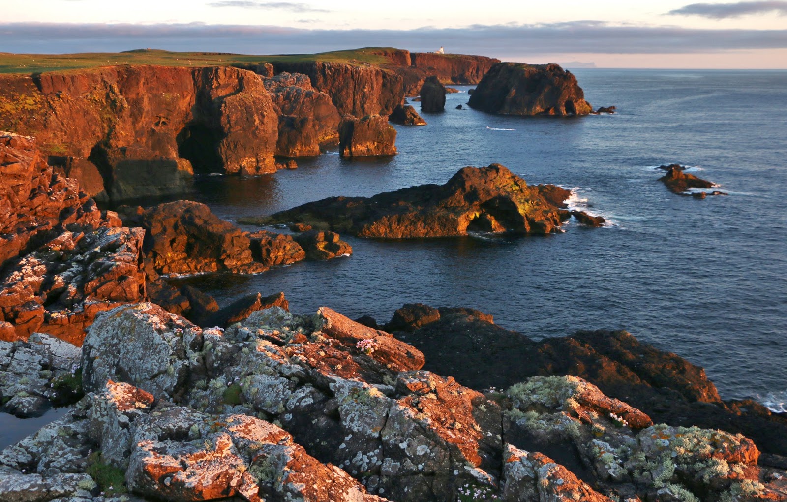 Muckle Shetland Blog: Eshaness Lighthouse and Landscape