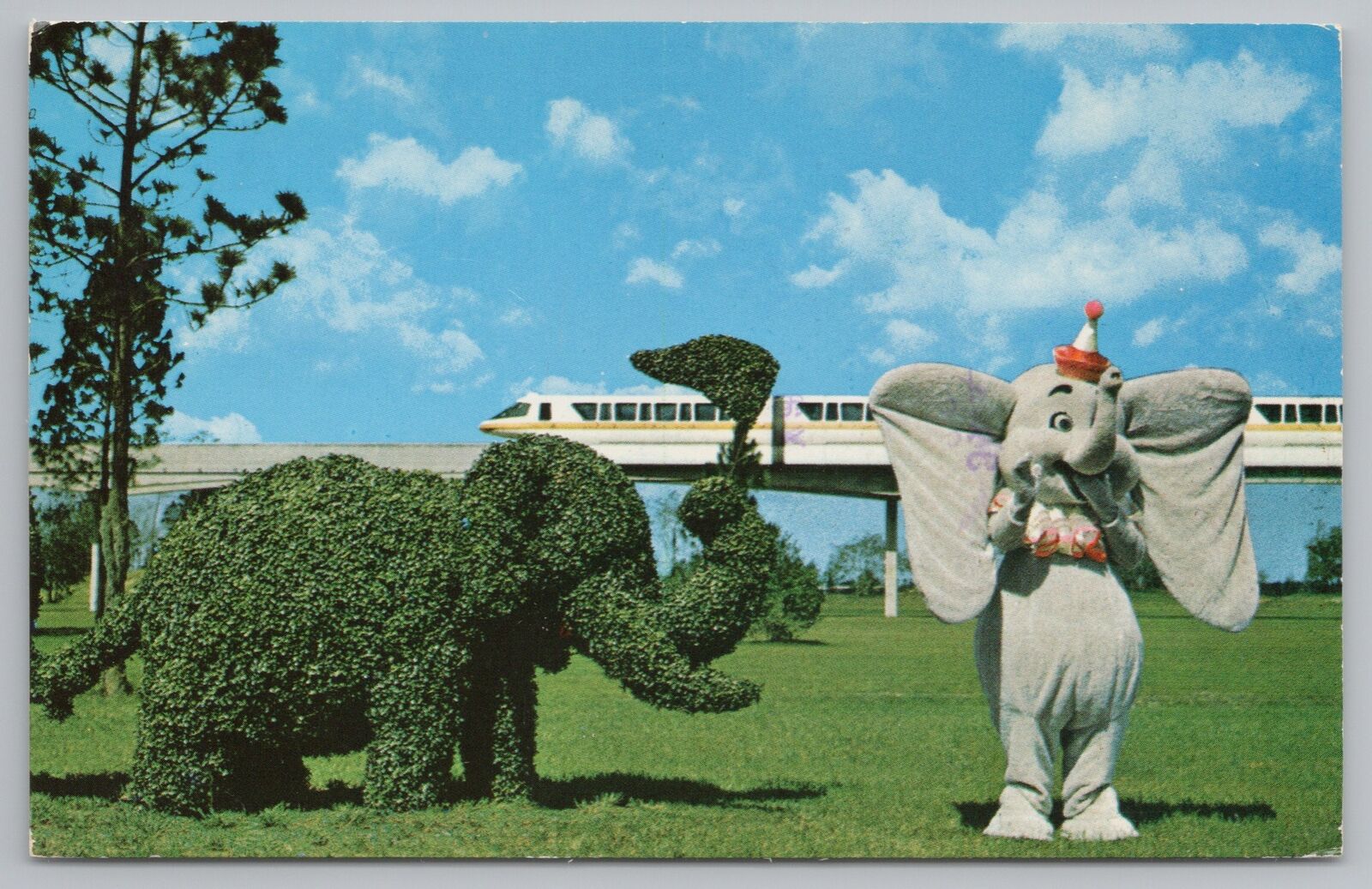 The History of Disney Topiaries