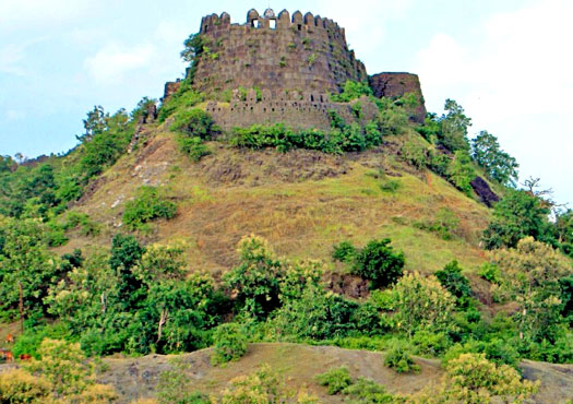 Forts of Maharashtra: Mahur Fort