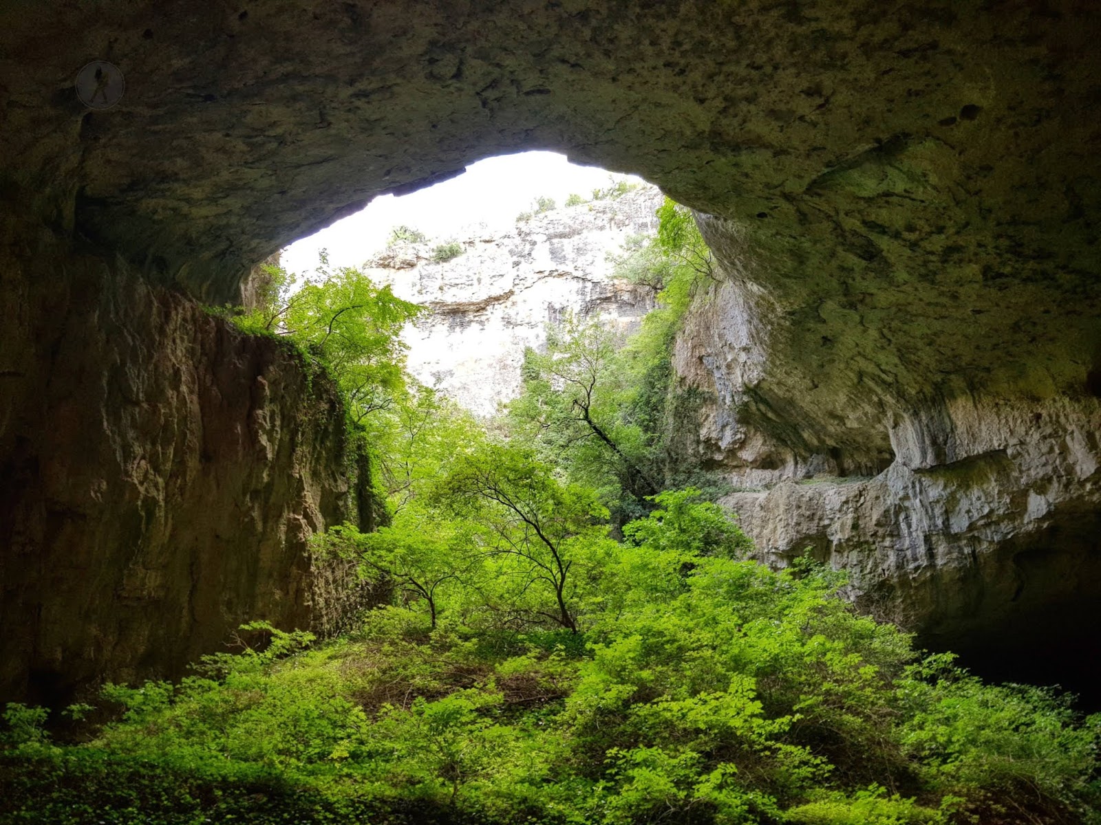 Peștera Devetashka - Drumeție de weekend în Bulgaria - PeMeleaguri.ro