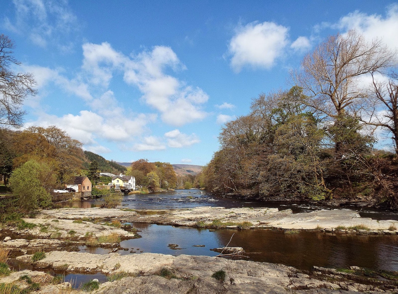 A Tent, A Caravan, 4 Wheels And Me: Friday April 18th 2014 - Easter at ...